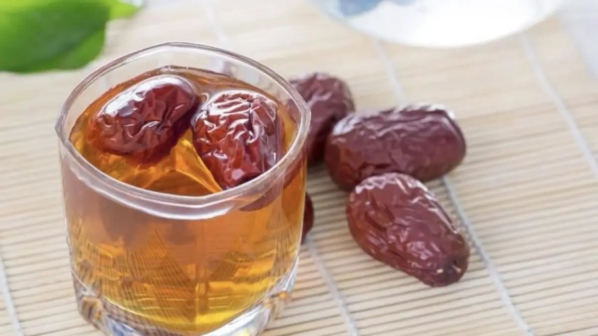 Sudah Tahu Belum? Ternyata Mengonsumsi Air Rendaman Kurma Bagus Bagi ...