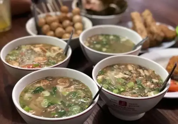 Info Lokasi dan Jam Buka Soto Ayam Bokoran di Semarang, Kuliner Wajib ...