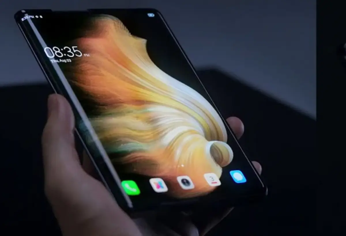 BARU! Tecno Hadirkan HP dengan Teknologi 'Layar Gulung' Bernama Phantom ...
