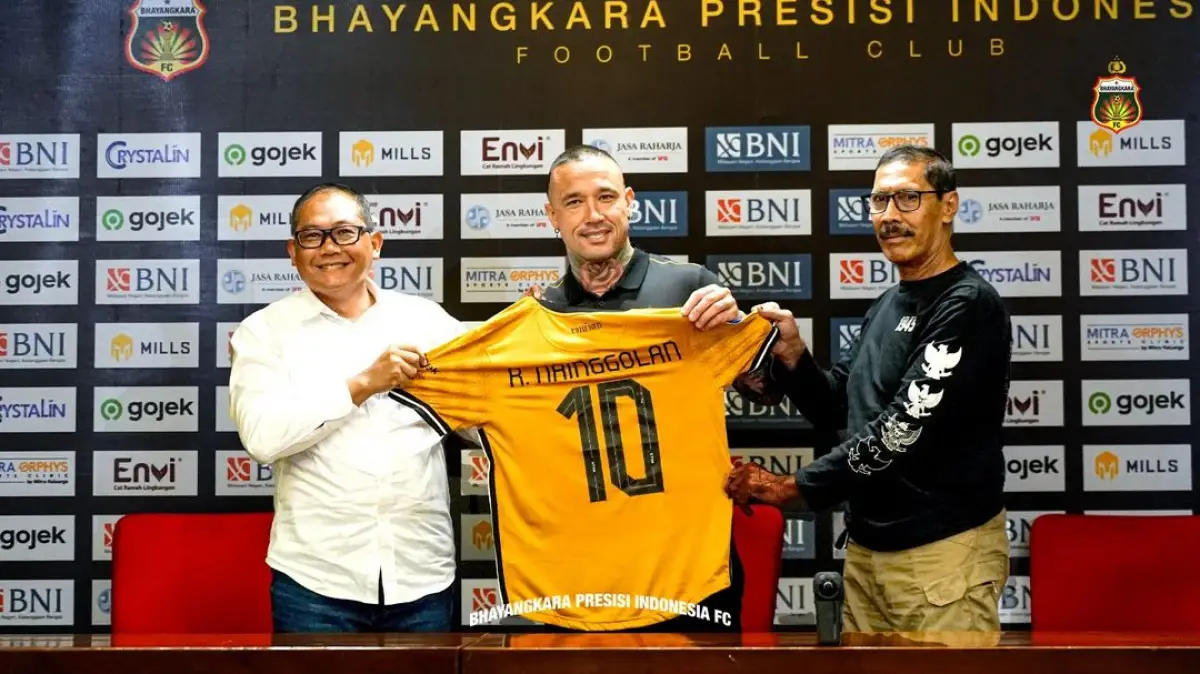 Radja Nainggolan Digaji 5 Miliar Hingga Akhir Musim di Bhayangkara FC ... Radja Nainggolan Digaji 5 Miliar Hingga Akhir Musim di Bhayangkara FC ...