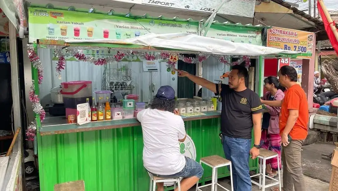 20 Outlet Es Teh Jumbo di Kota Semarang Kemalingan, Uang Tunai dan HP ...